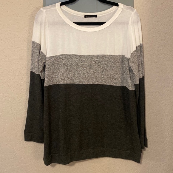 Staccato | Tops | L Gray Color Blocked Staccato Long Sleeve | Poshmark